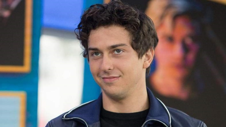 Nat Wolff Height, Weight, Age, Bio, Body Stats, Net Worth & Wiki - The ...